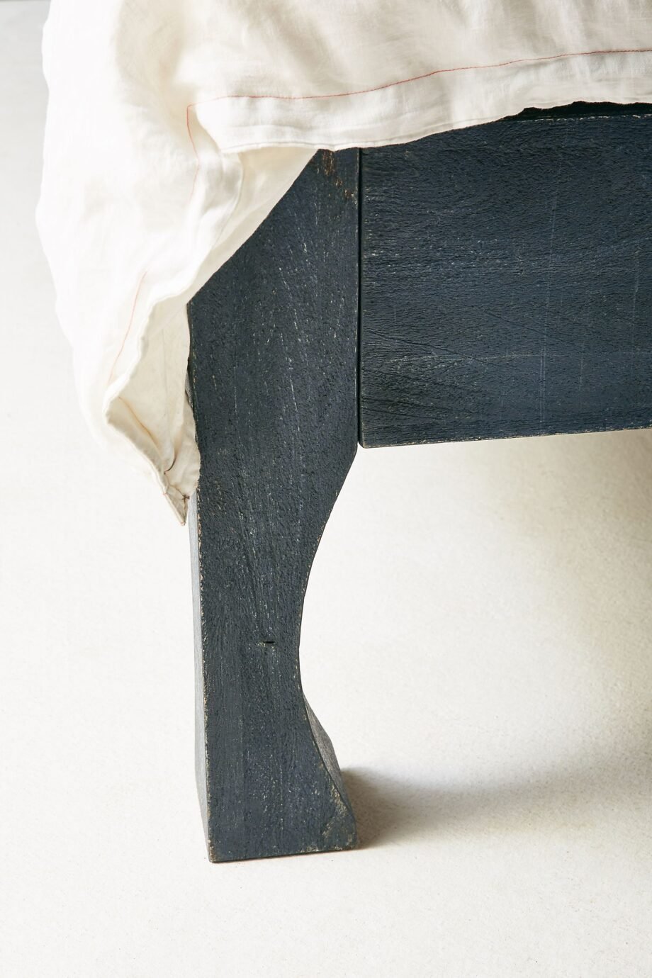 Handcarved Lombok Bed - handmadezz.com