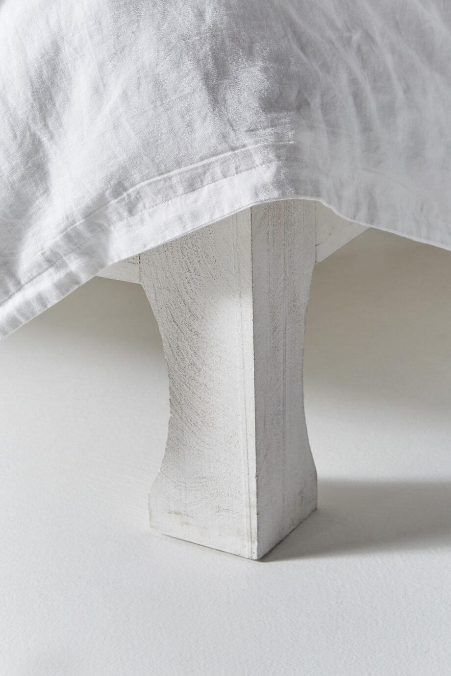 Handcarved Low Lombok Bed - handmadezz.com